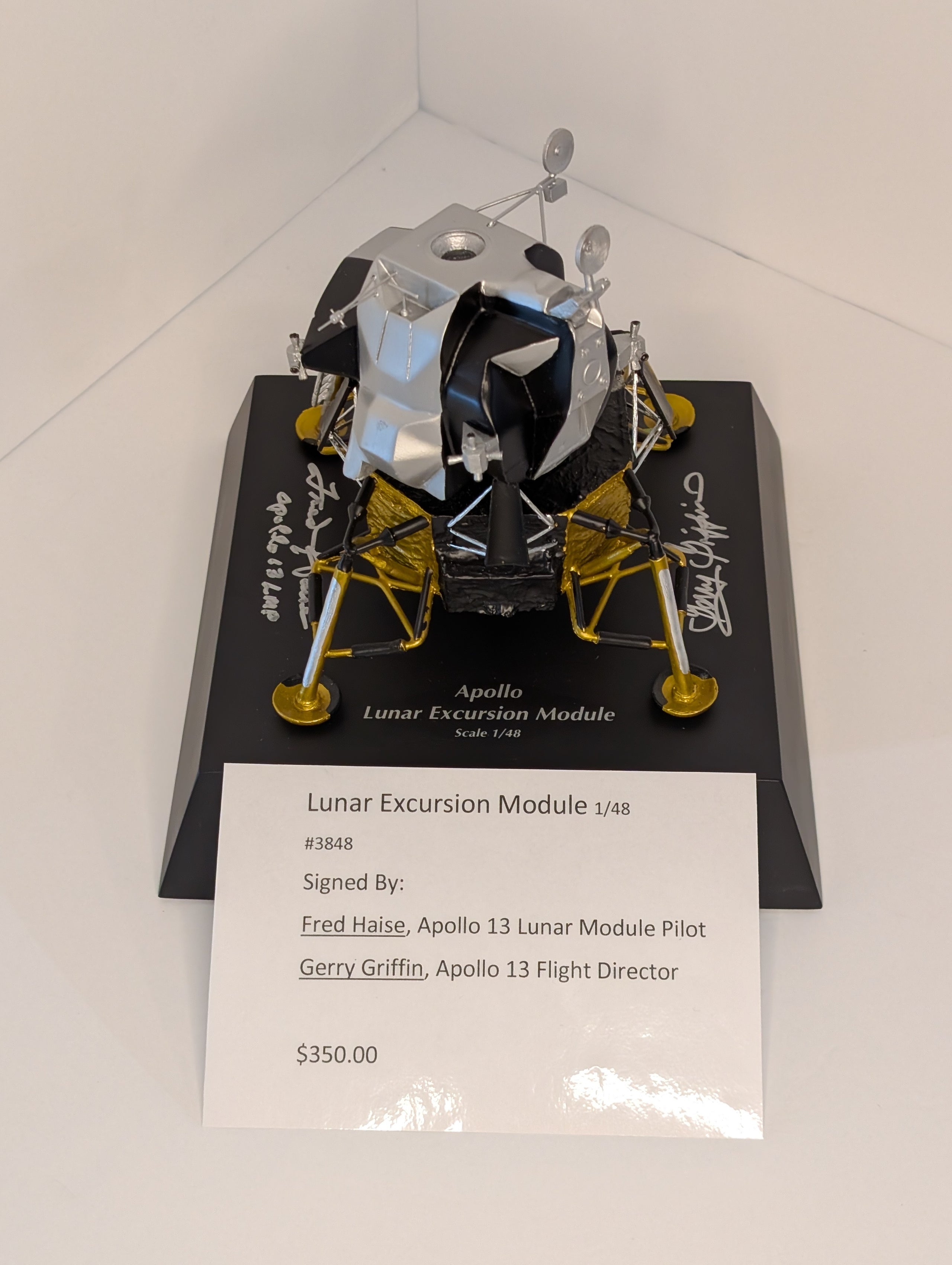Signed Model: Lunar Excursion Module Model 1/48 (E3848) Fred Haise ...